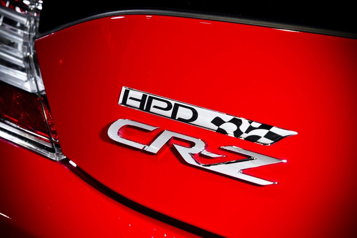 พัฒนาอีกขั้น! HPD จับมือ Honda เปิดตัว “CR-Z Sport Hybrid” แรงและสวย ...