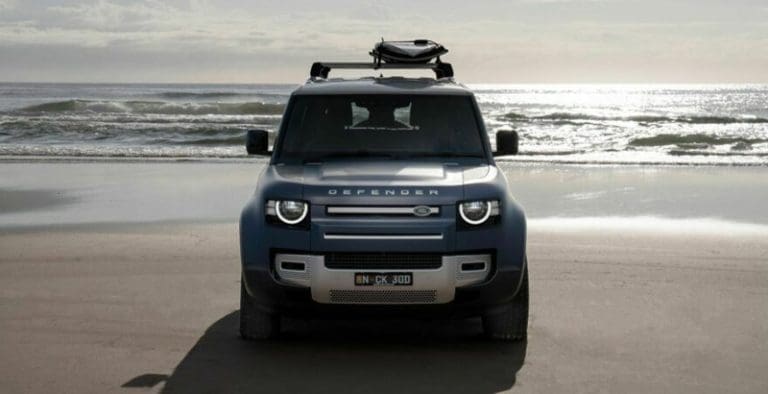 Land Rover Defender Pacific Blue Edition "รุ่นพิเศษเพียง 15 คัน" สะท้อน ...